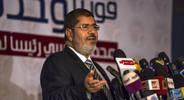 Morsi Versus the Military Council | Carnegie Endowment for ...