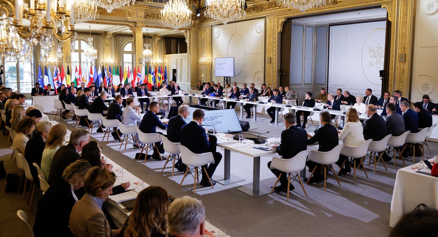 The Problems With European Security Guarantees for Ukraine | Carnegie ...