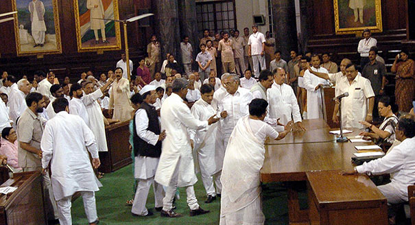 Crisis, Corruption, and Credibility: Shaping Government Behavior in ...