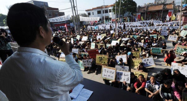 China's Growing Inequality is Undermining the Regime | Carnegie ...